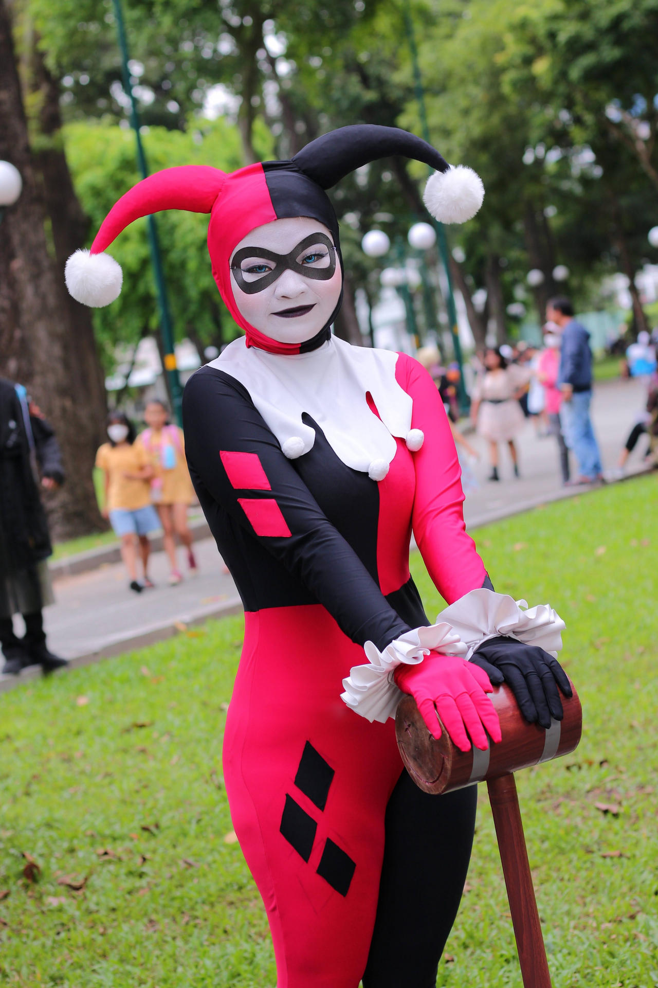 Classic Harley Quinn Cosplay By Nhocksue95 On Deviantart