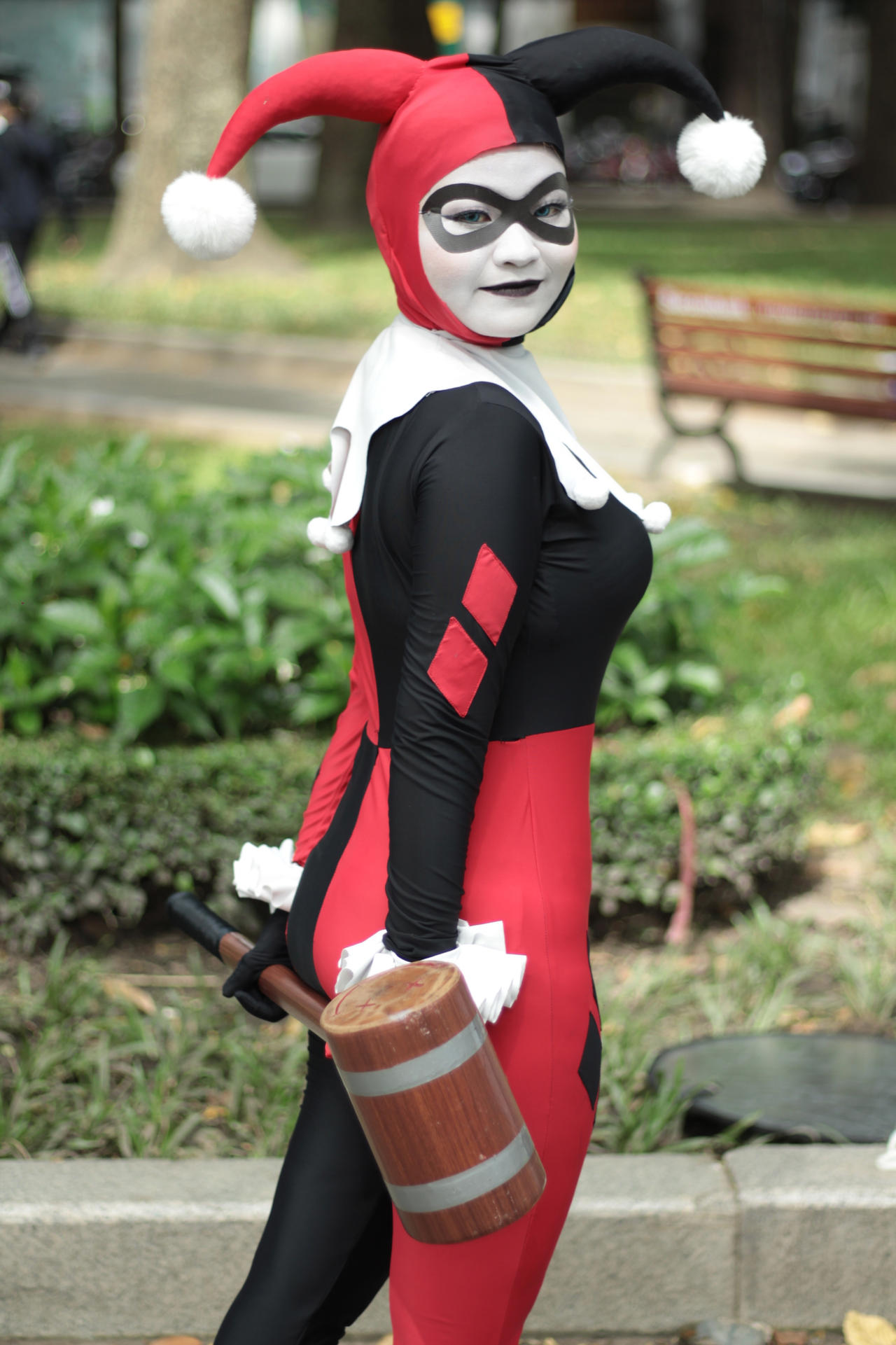 Classic Harley Quinn Cosplay By Nhocksue95 On Deviantart