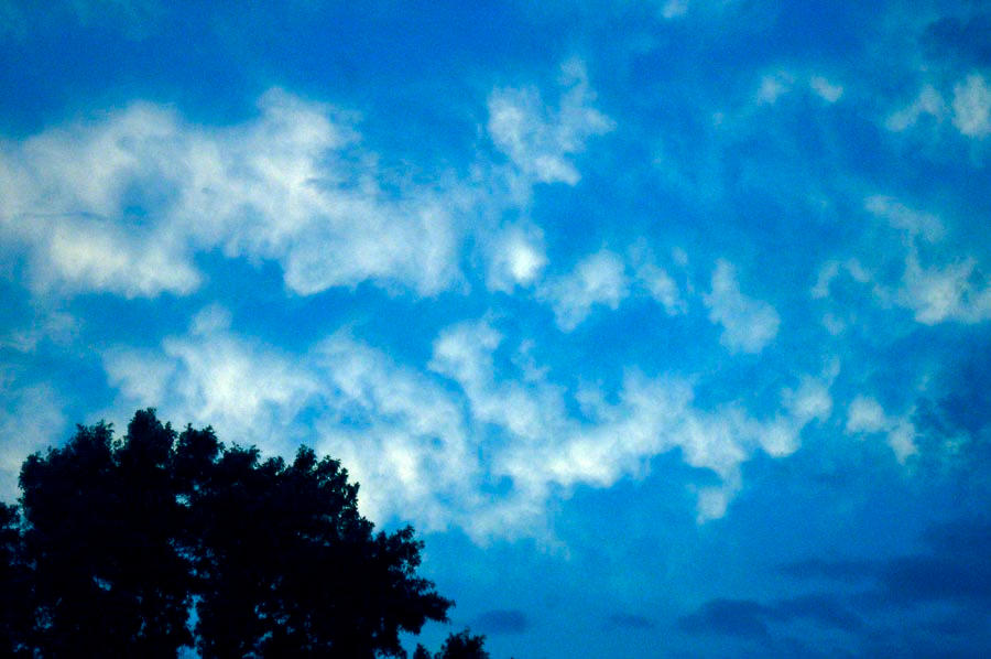 the gray blue sky by kayscribble on DeviantArt