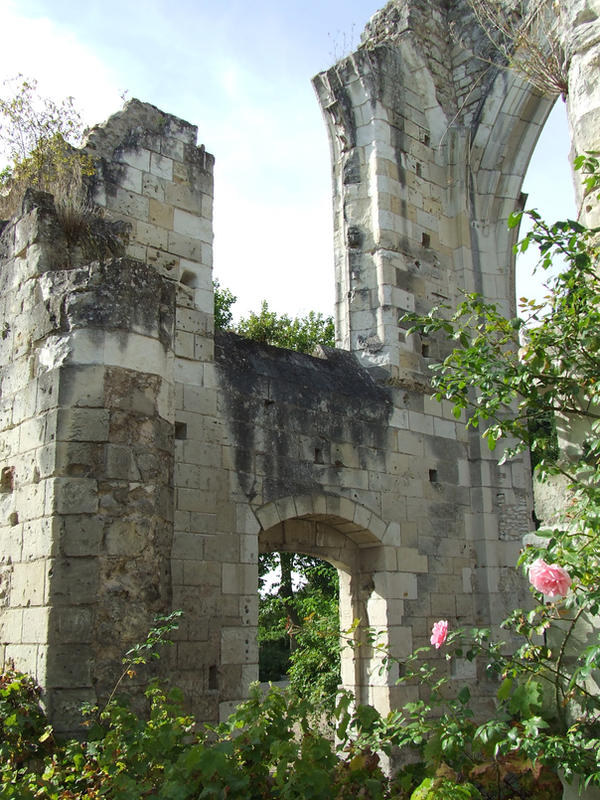 Ruines by CirceLaSombre on DeviantArt