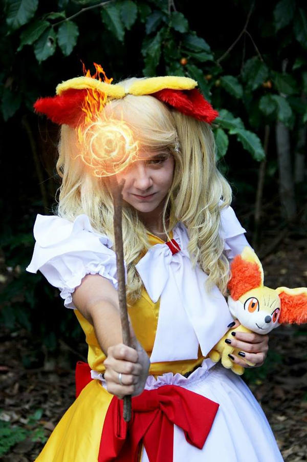 Braixen Pokemon Fanart Cosplay By Naokosawada On Deviantart