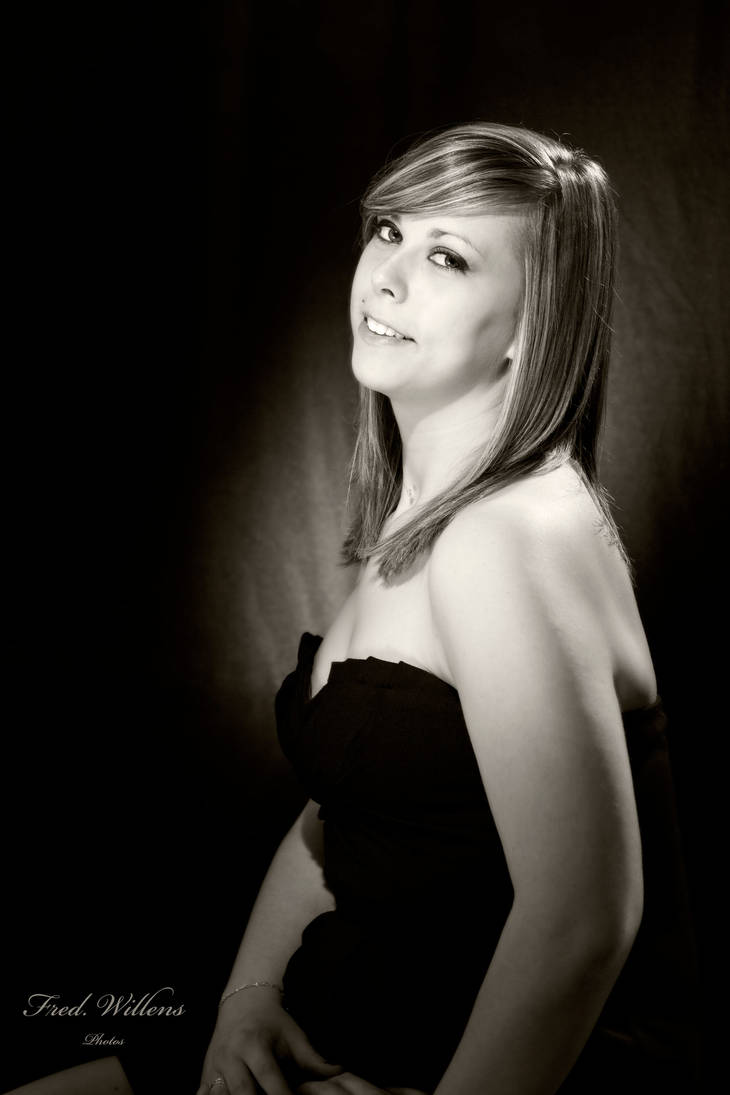 Miss Elodie 1 By Redphoto 59 On Deviantart