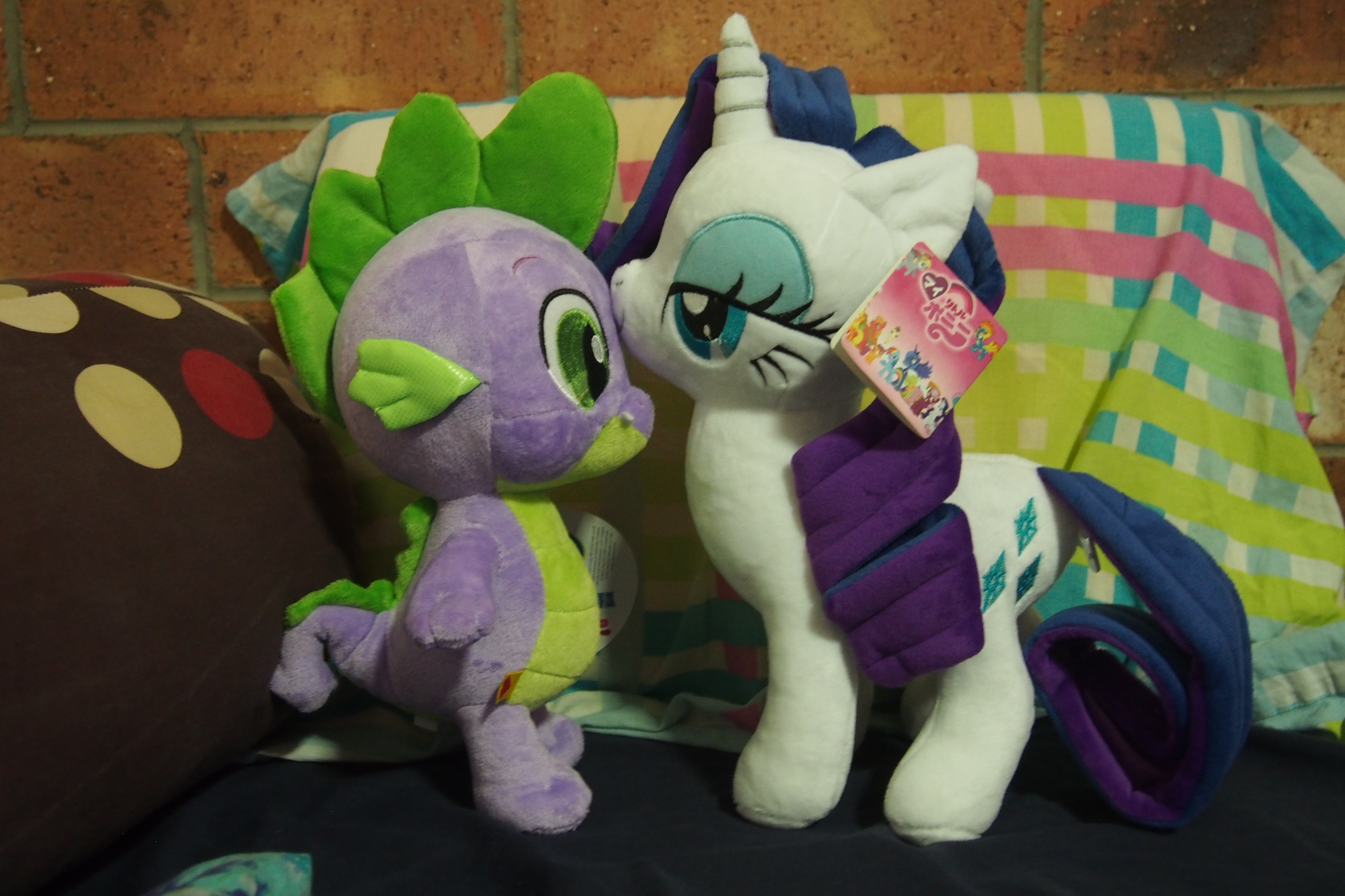Rarity Kisses Spike By Dynasty Dawn On Deviantart