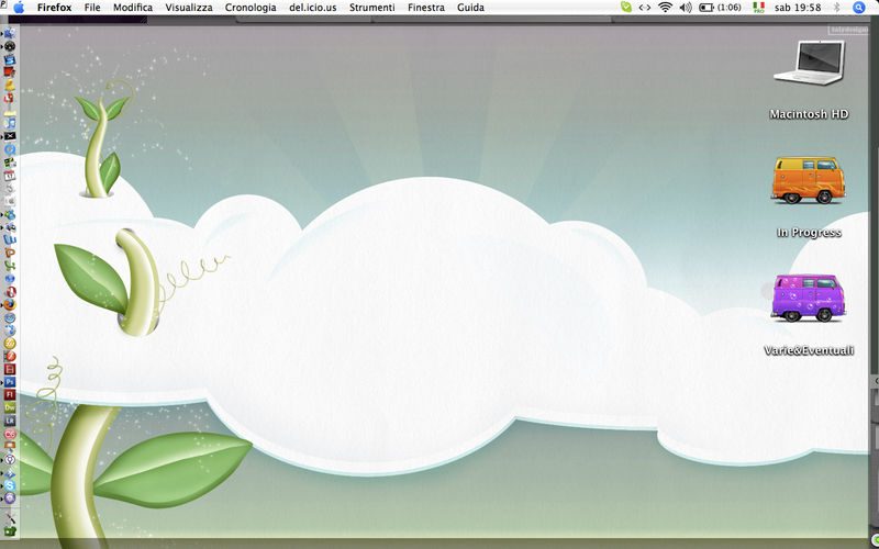 MyDesktop by RockawayBeach on DeviantArt