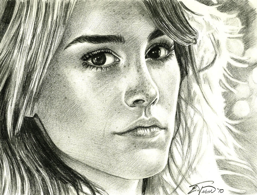 Emma Watson Graphite Portrait (2010) by riansart on DeviantArt Emma Watson Graphite Portrait (2010) by riansart on DeviantArt