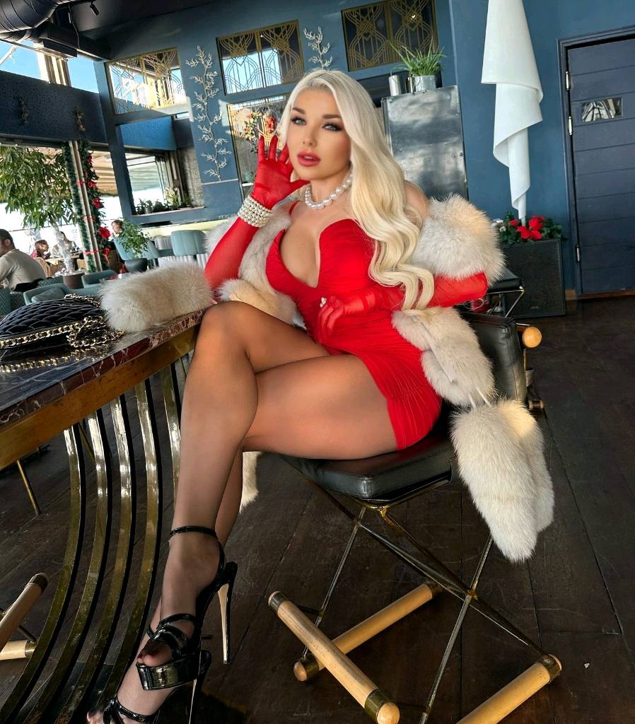 Hot Like Jessica Rabbit By Irenewhite23 On Deviantart