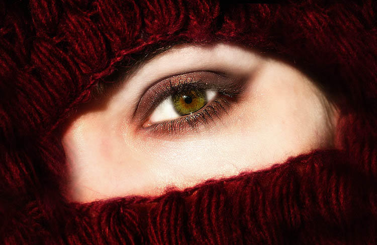 Haunted eyes by sweetcharade on DeviantArt