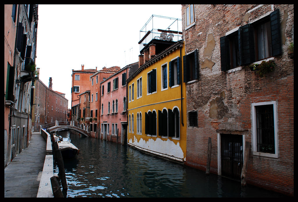 Canal Colours by Footomch on DeviantArt