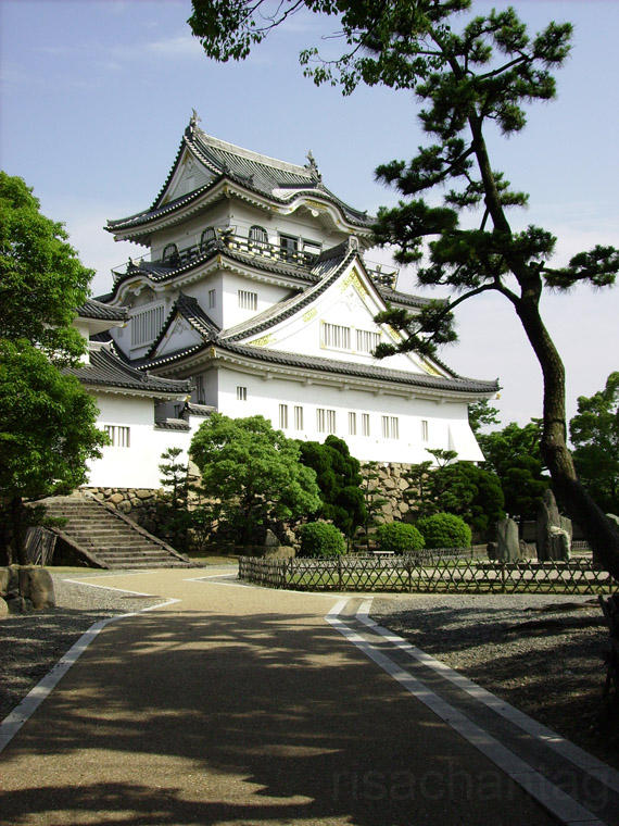 Japan: Kishiwada Castle by Risachantag on DeviantArt