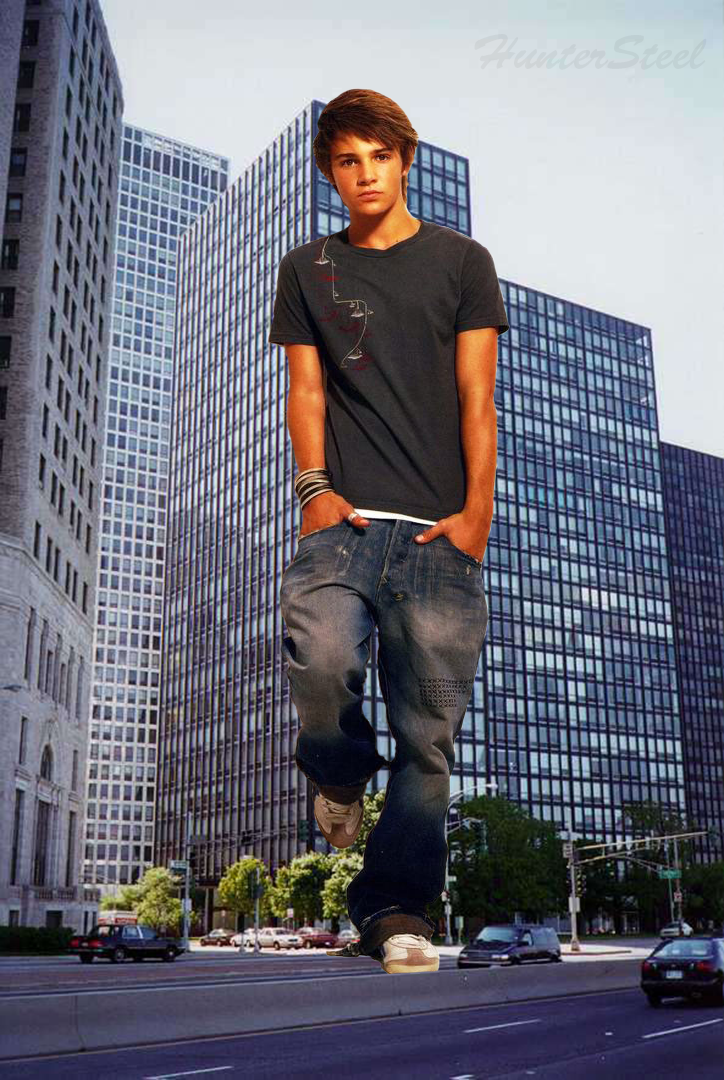 Leaning Giant by HunterSteel-tg on DeviantArt Leaning Giant by HunterSteel-tg on DeviantArt