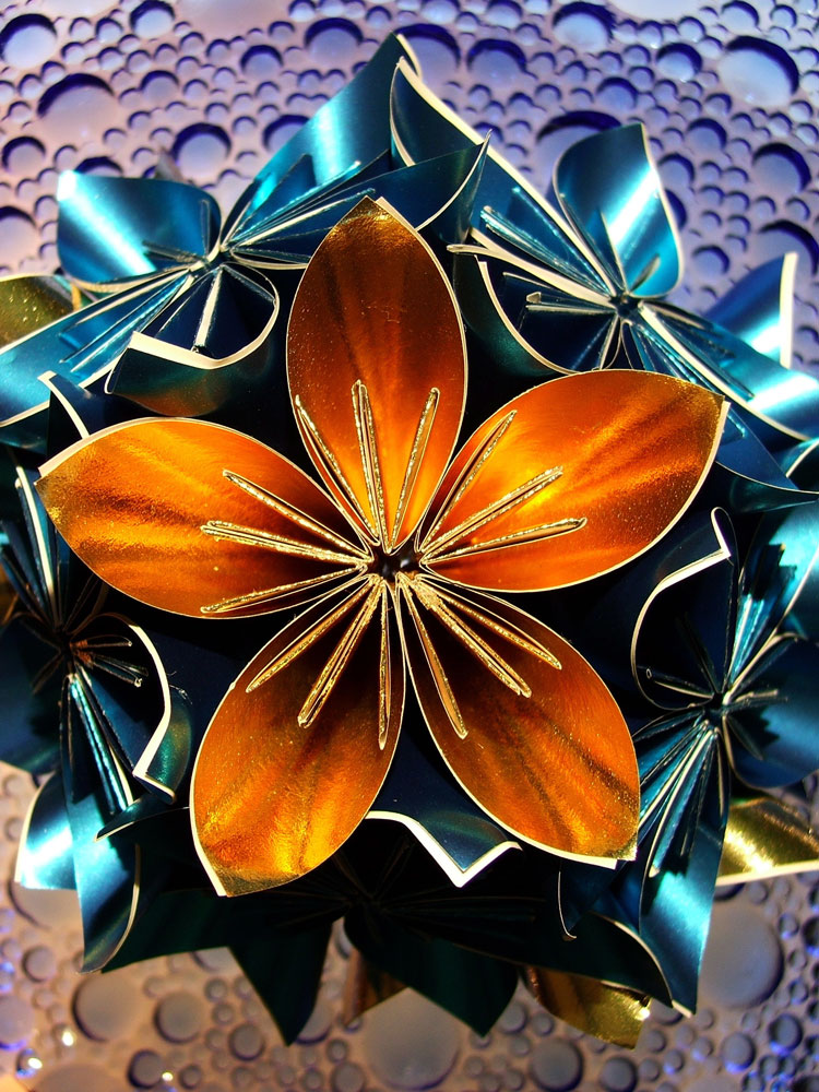 Spotlight on Folding and Papercraft by Myana on DeviantArt