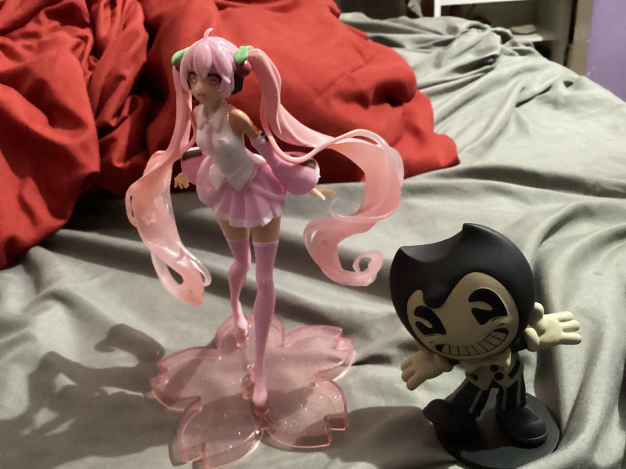 Yall guess who got their figures by plsfuibeufebfek on DeviantArt Yall guess who got their figures by plsfuibeufebfek on DeviantArt