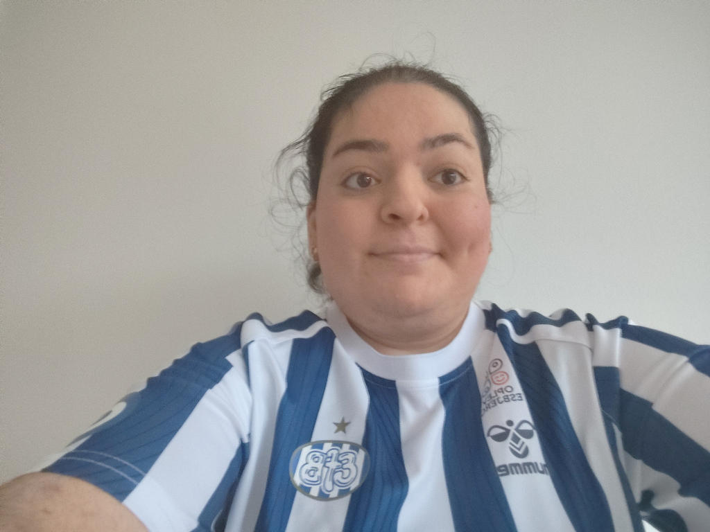Me Take Selfie With My Efb Football Kit By Kari5 On Deviantart