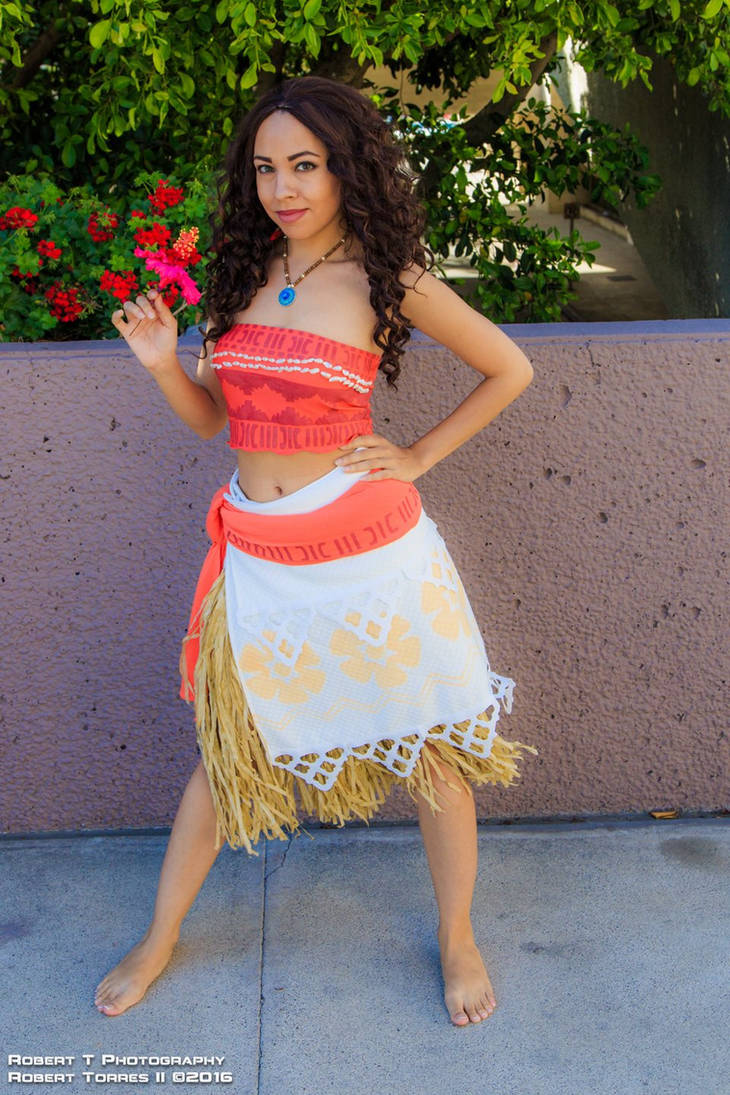 Moana Long Beach Comic Expo 2016 By Momokarinyo On Deviantart