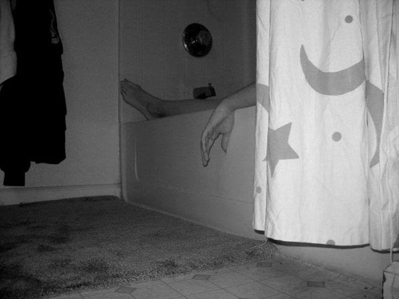 Horror in the bathtub.. by jymc on DeviantArt