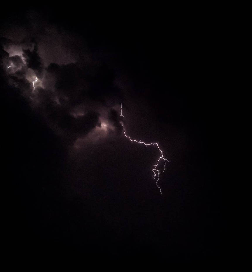 MOBILE PHOTOGRAPHY OF LIGHTNING. by saurav-bhusal on DeviantArt MOBILE PHOTOGRAPHY OF LIGHTNING. by saurav-bhusal on DeviantArt