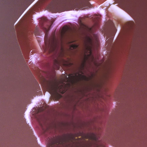 Doja Cat Pink Hair By Elizabethjones18 On Deviantart
