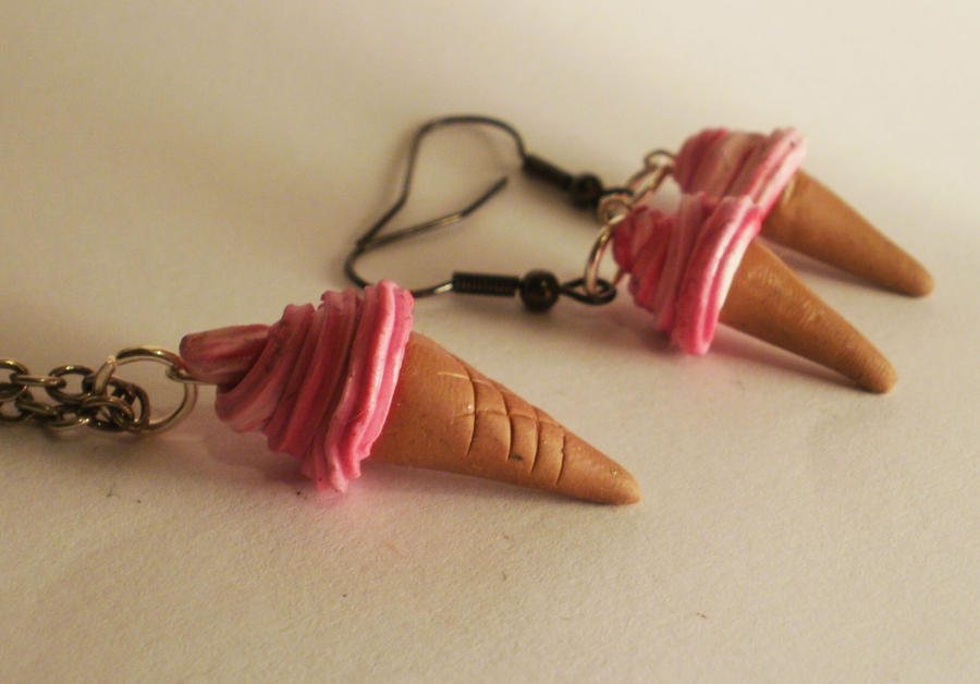 Rasberry Whippy Icecream Set By Tyney123 On Deviantart