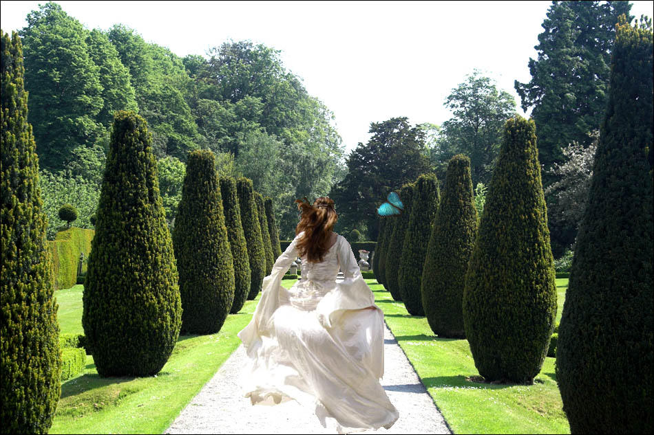 Running away from everything.. by melancholy-designs on DeviantArt