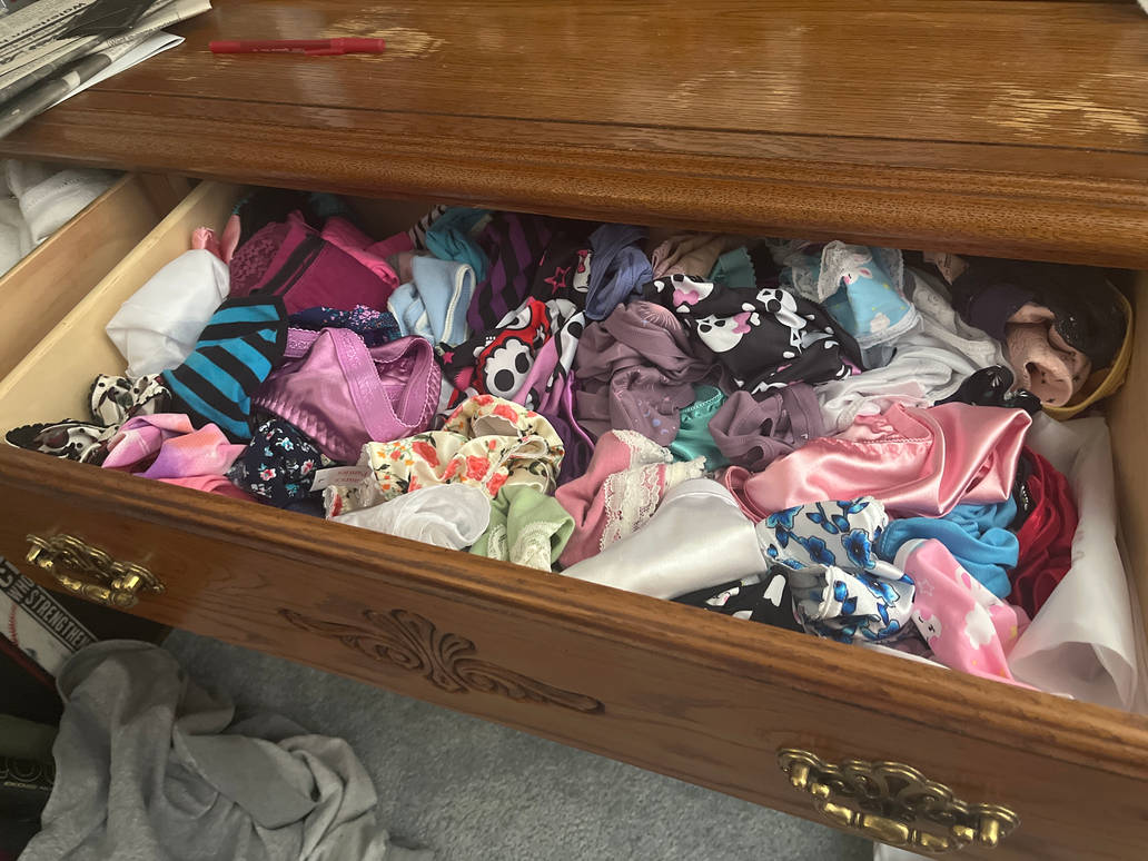 Panty Drawer By 72005yam On Deviantart