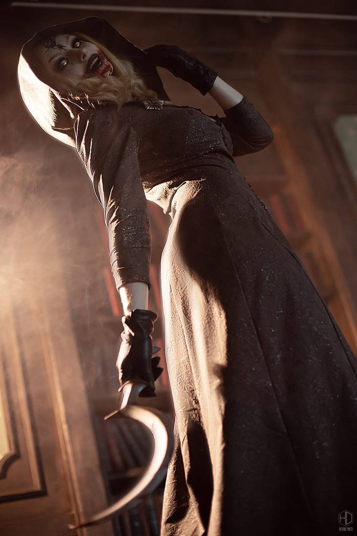 Bela Dimitrescu Resident Evil Village 9 By Ladymelamor1 On Deviantart