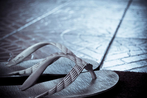 Tsinelas By Chaiizky On Deviantart