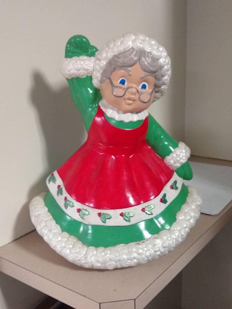 Mrs Claus Volunteers By Kdawg7736 On Deviantart
