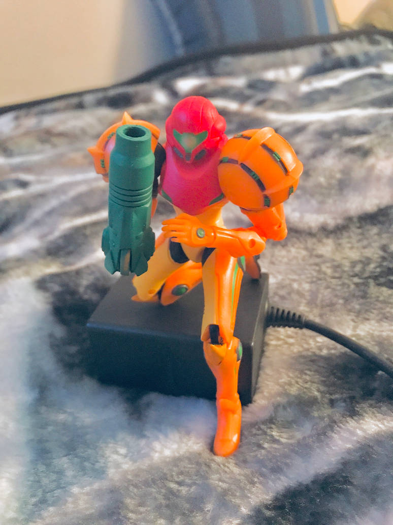 Nintendo Metroid Armored Samus Figure Photo By Jirakadarbu On Deviantart