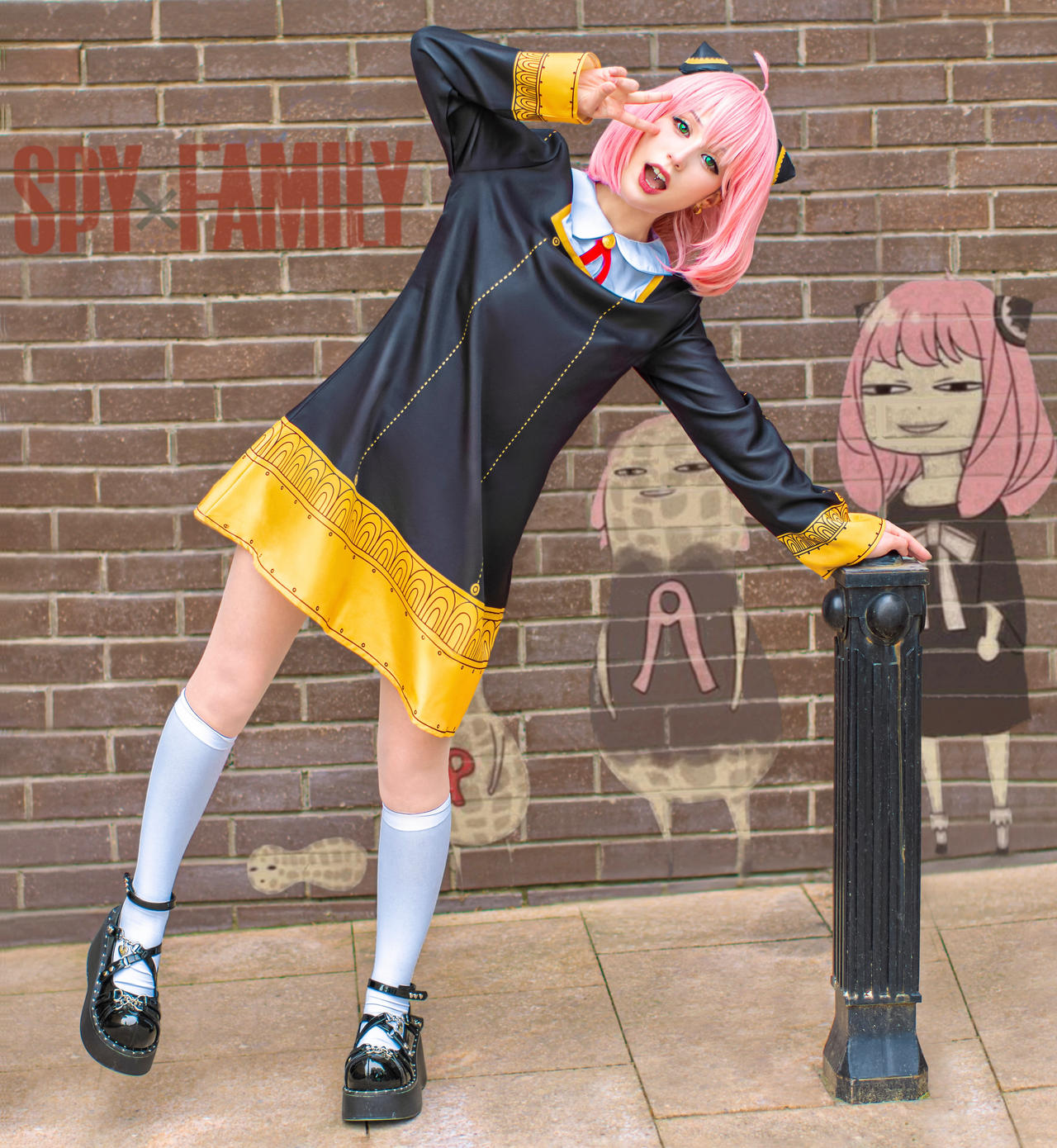 Anya Forger Cosplay By Anayami By Anayami17 On Deviantart