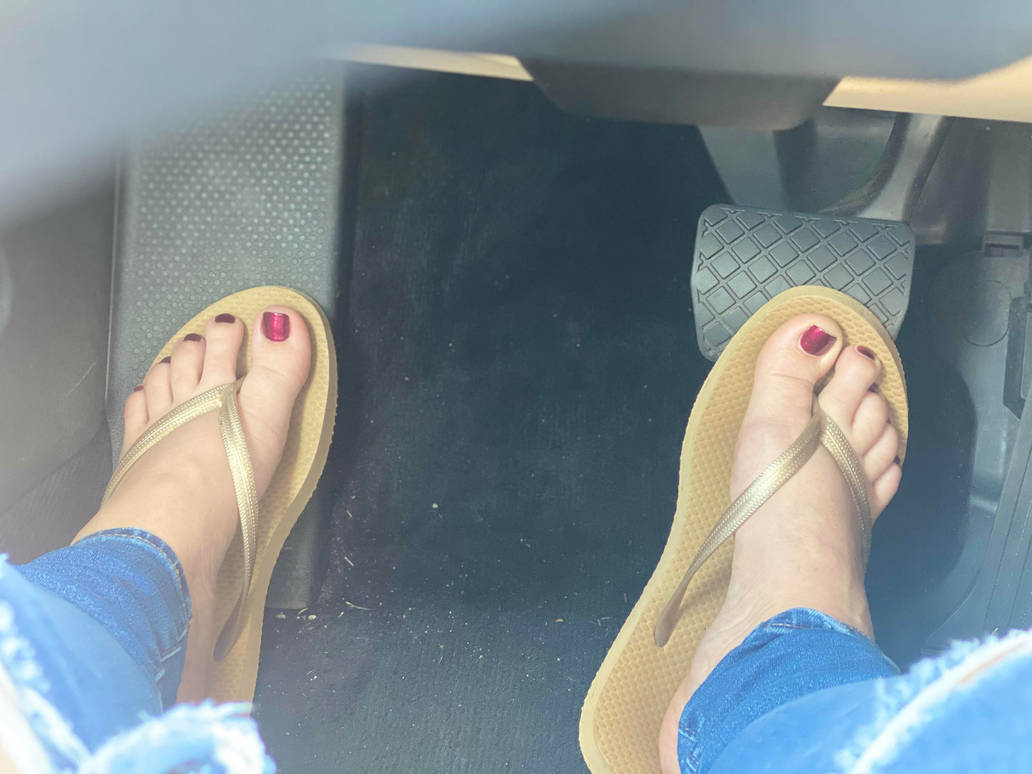 My Flip Flops By Evelynclaythorne3 On Deviantart