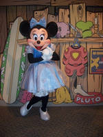 Minnie Mouse Vs Daisy Duck Boxing! by CartoonWomenBoxing on DeviantArt