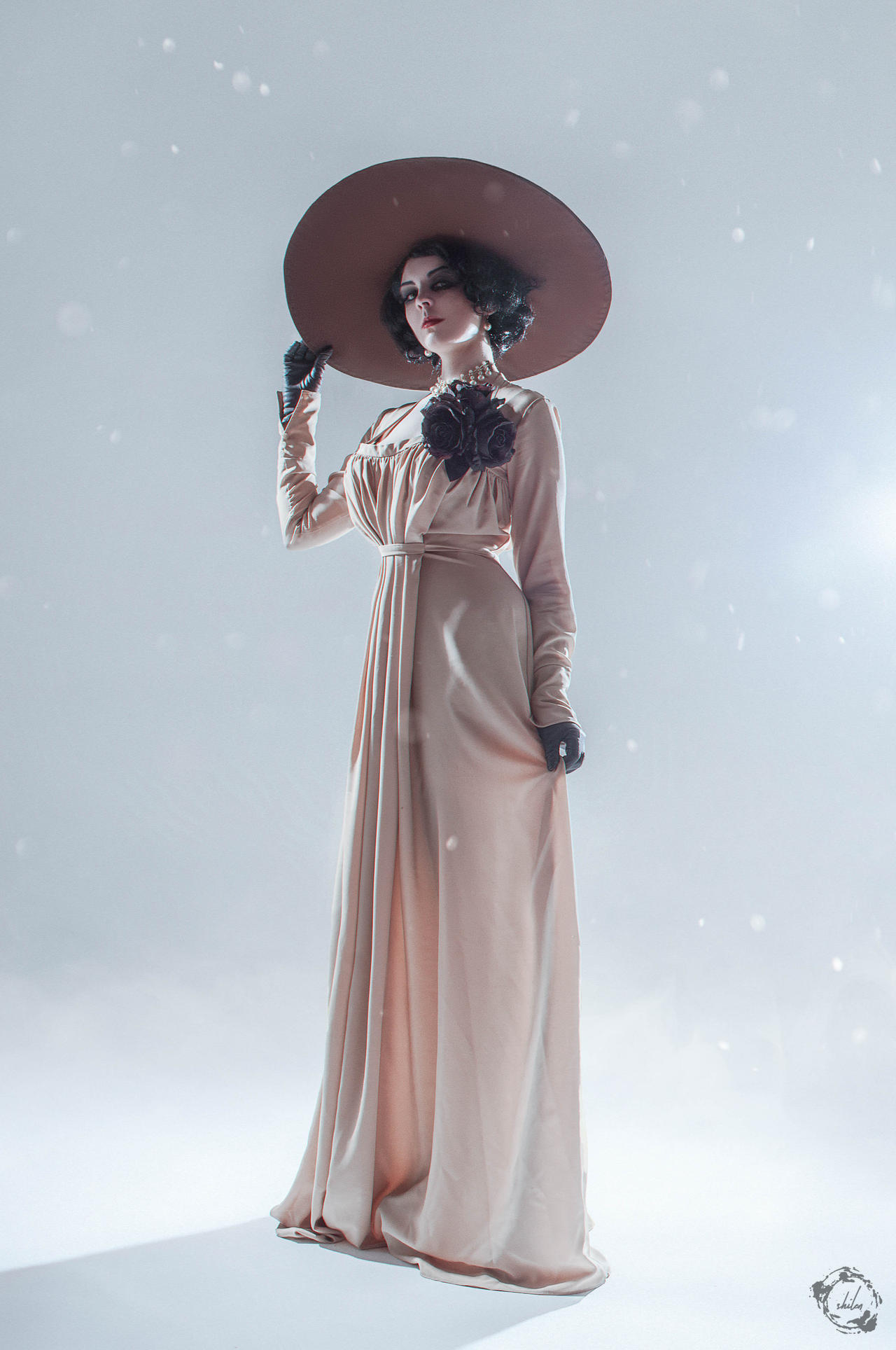 Lady Alcina Dimitrescu Cosplay By Bizarre Deer On Deviantart