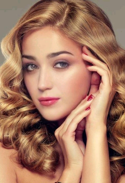 Rachel Showing Off Her Golden Curls By Alanatgirl On Deviantart