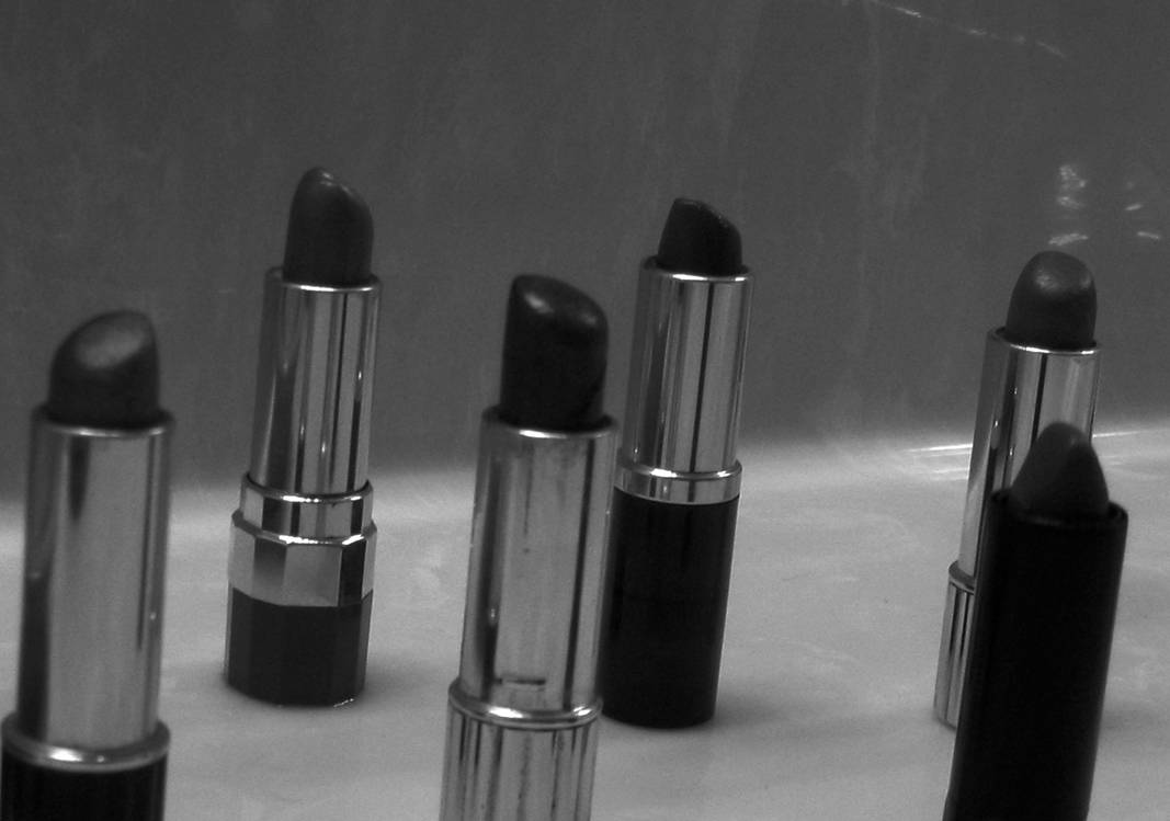 Lips Stick By Shinydollsforcutie On Deviantart