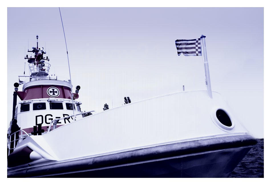 rescue by nitroxdesign on DeviantArt