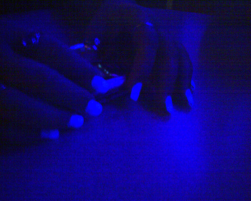 Blacklight Nails of Awesome by miserychic on DeviantArt