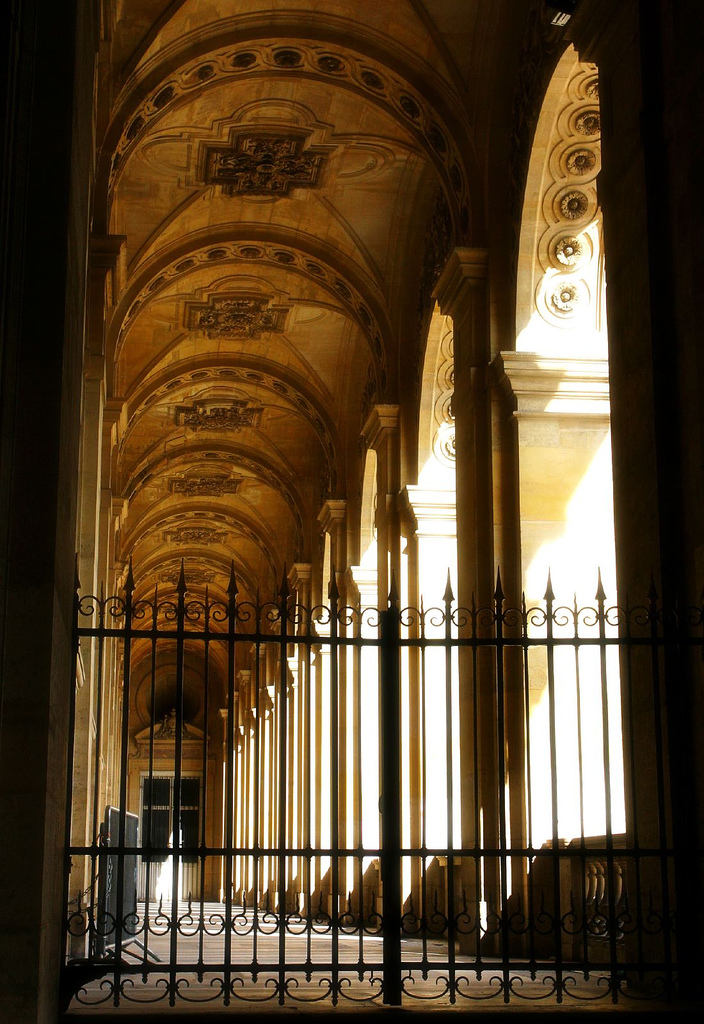 Louvre - Light by comp on DeviantArt