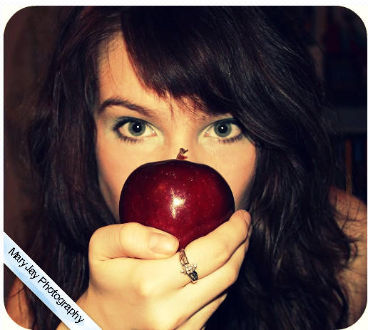 Magritte Apple by maryjacinta on DeviantArt