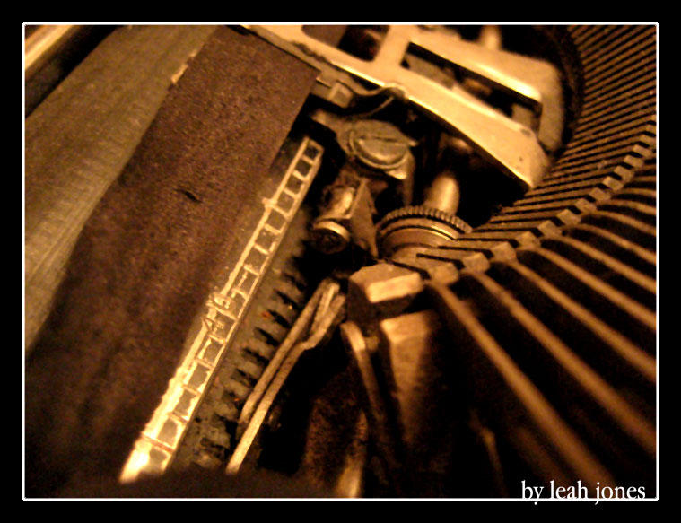 inner workings of a typewriter by leahsusan on DeviantArt inner workings of a typewriter by leahsusan on DeviantArt