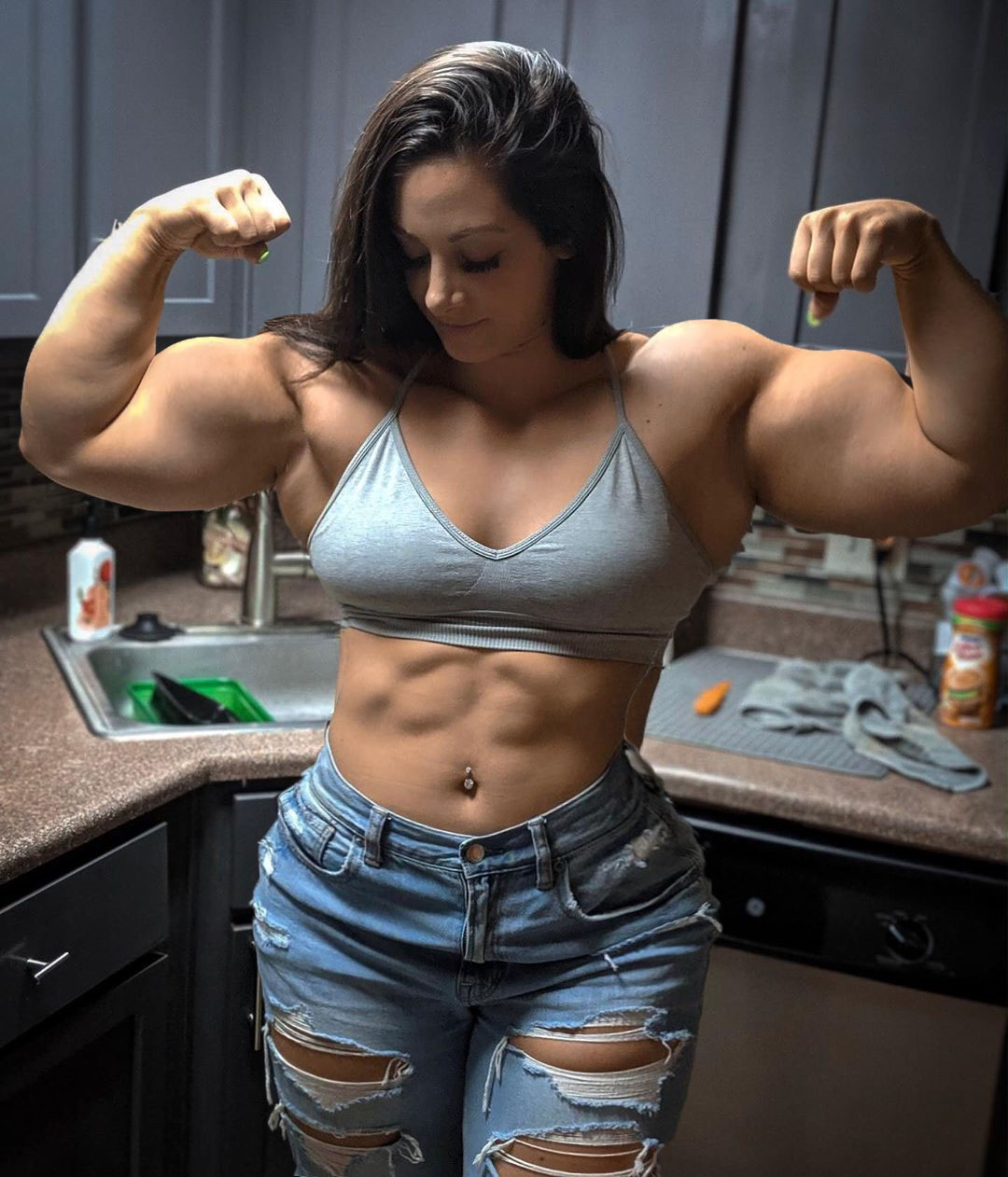 Muscle Girl 11 By Zemurmaider On Deviantart