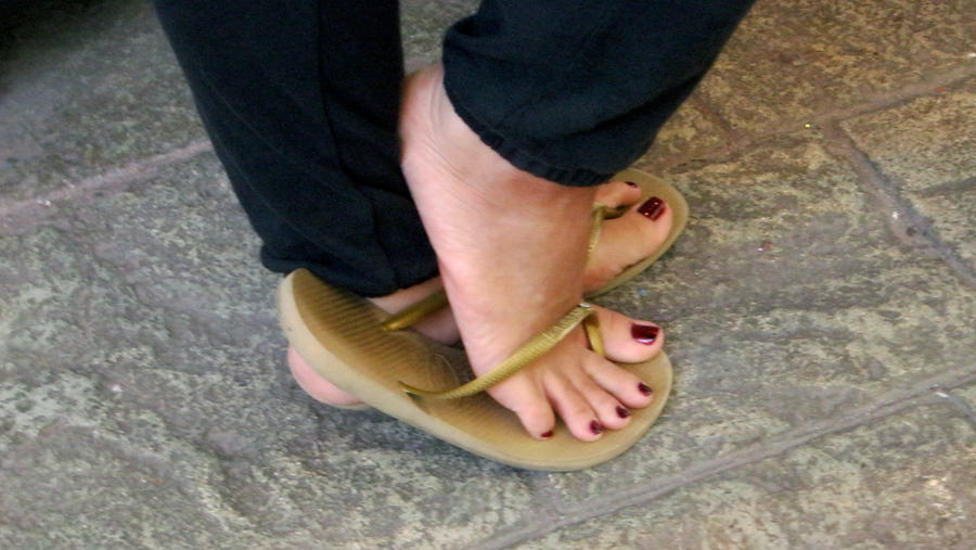 Hannahs Feet By Feetatjoes On Deviantart