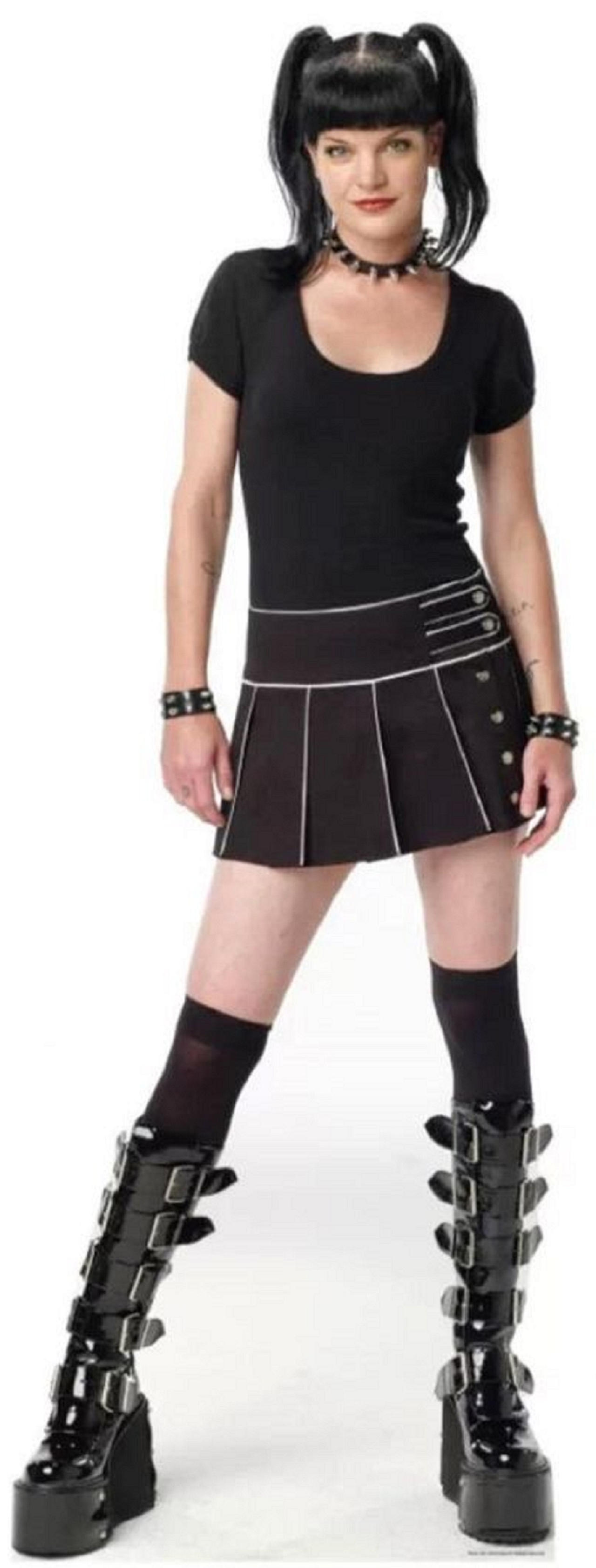 Abby Sciuto In Her Black Mini Skirt 6 By Dragonmatt600 On Deviantart