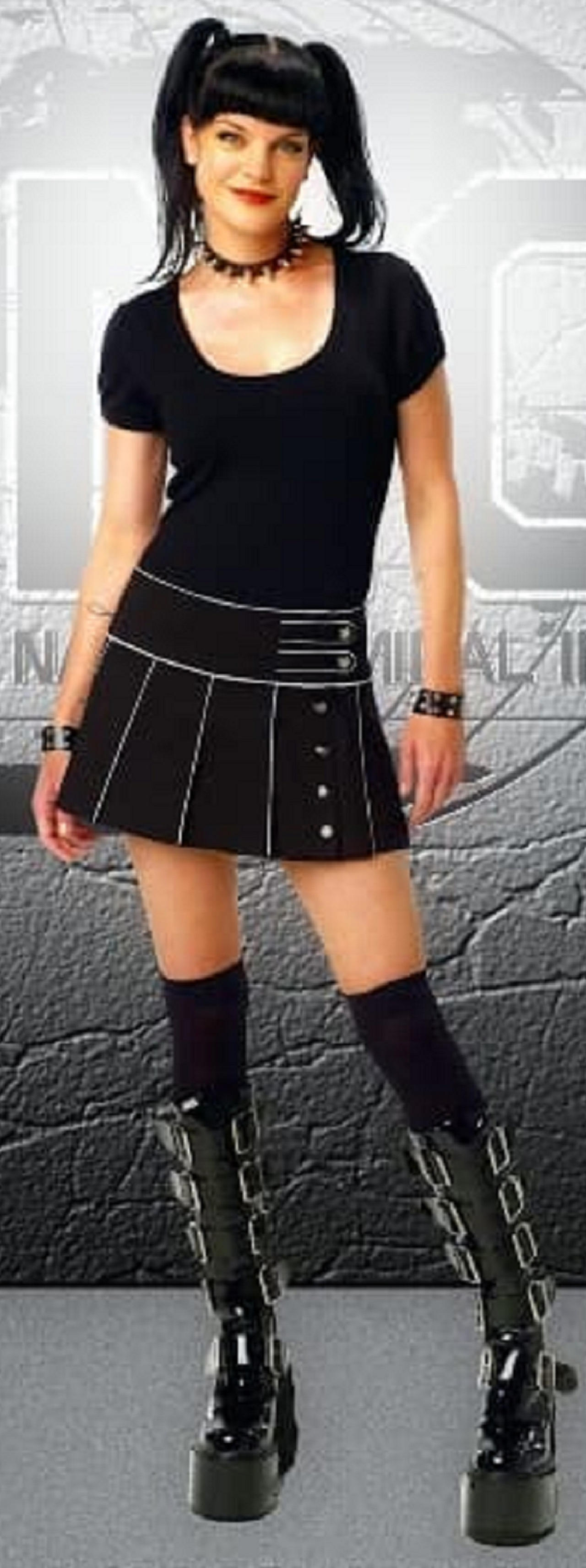 Abby Sciuto In Her Black Mini Skirt 3 By Dragonmatt600 On Deviantart