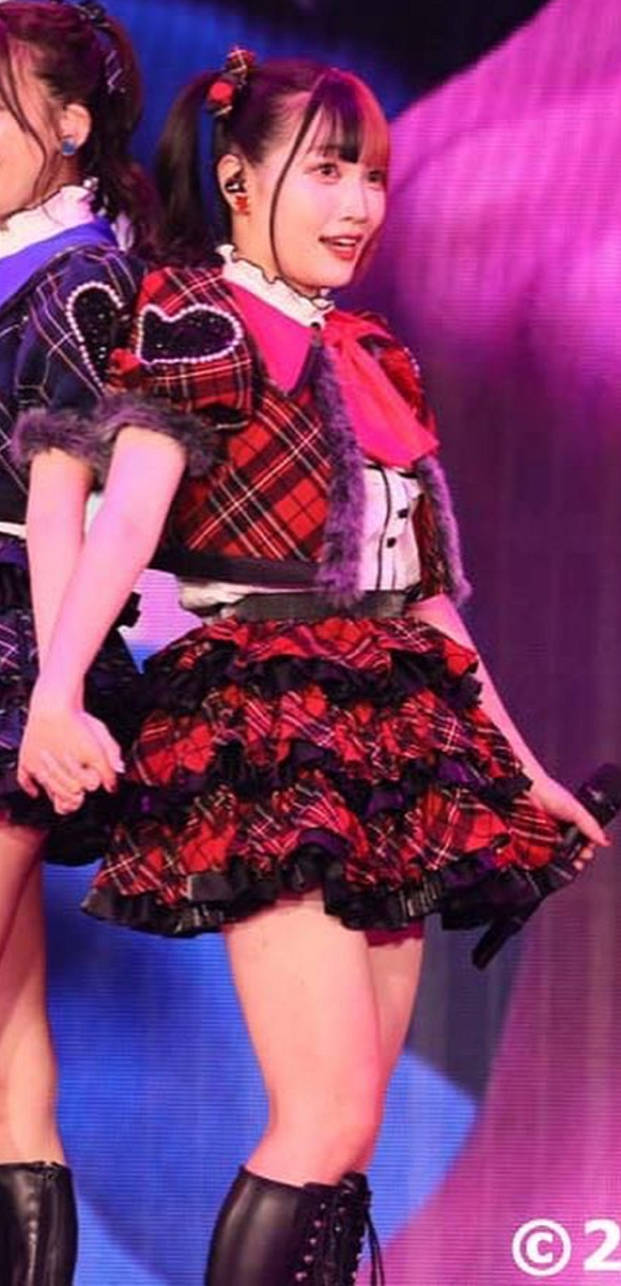 Maki Itoh Looking Sexy In A Skirt 6 By Dragonmatt600 On Deviantart