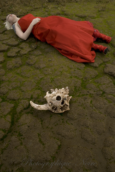 Beautiful Dead Girls Xll By Photographique Noir On Deviantart