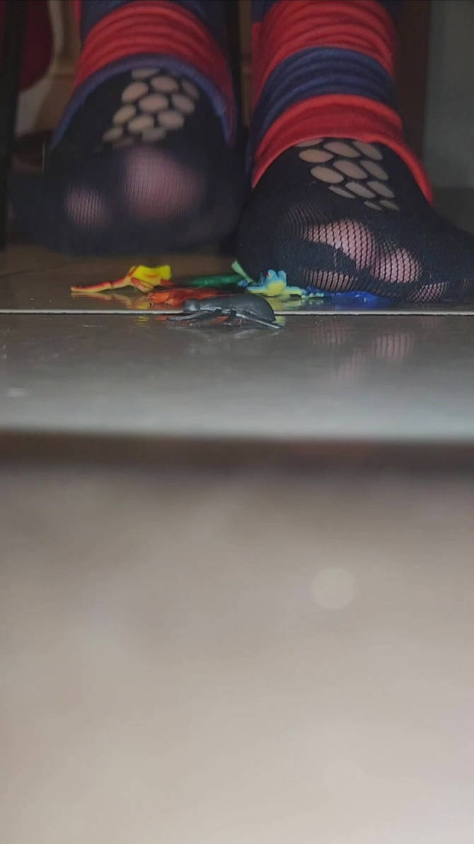 Giantess Scar Bug Crushing In Stirrups by nekoweenpaws on DeviantArt