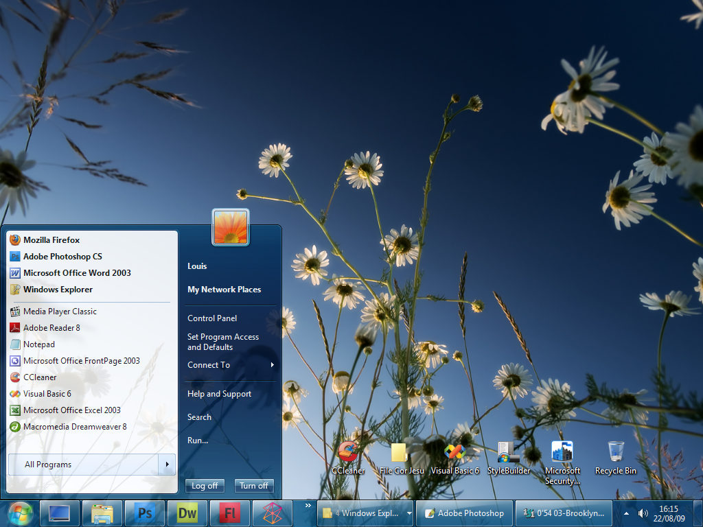 Windows 7 RTM style for XP by saintlouiss on DeviantArt