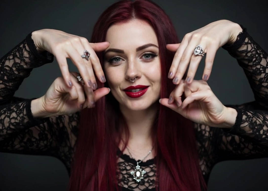 Manicure by hypergenetik on DeviantArt