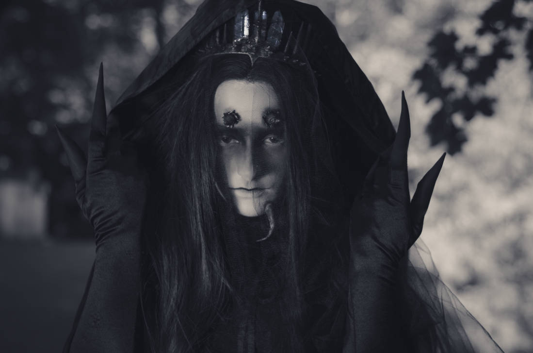 Morgoth Bauglir - Silmarillion photoshoot by Carlossa on DeviantArt