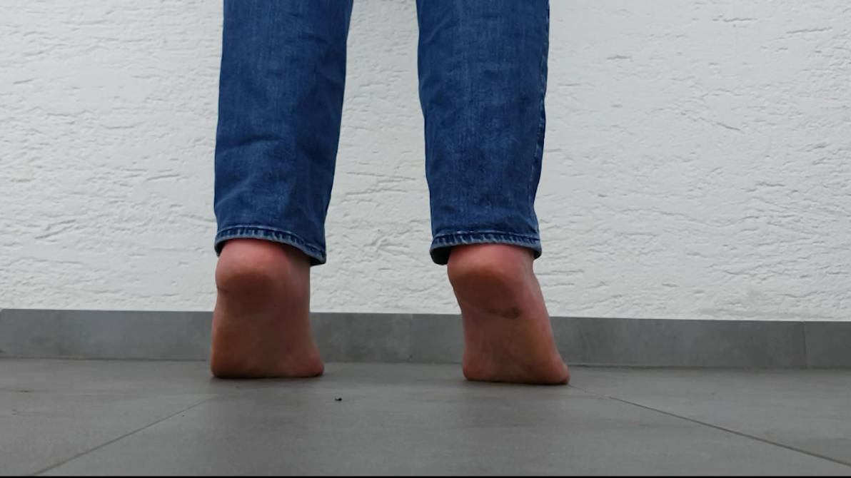 Karinas Feet - Tiptoes by KarinaDreamer on DeviantArt